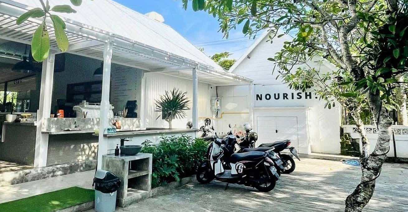 7 Best Cafés in Uluwatu To Enhance Your Dining Experience