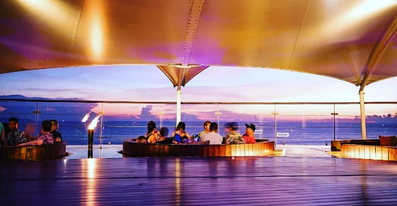 7 Best Rooftop Bars in Bali