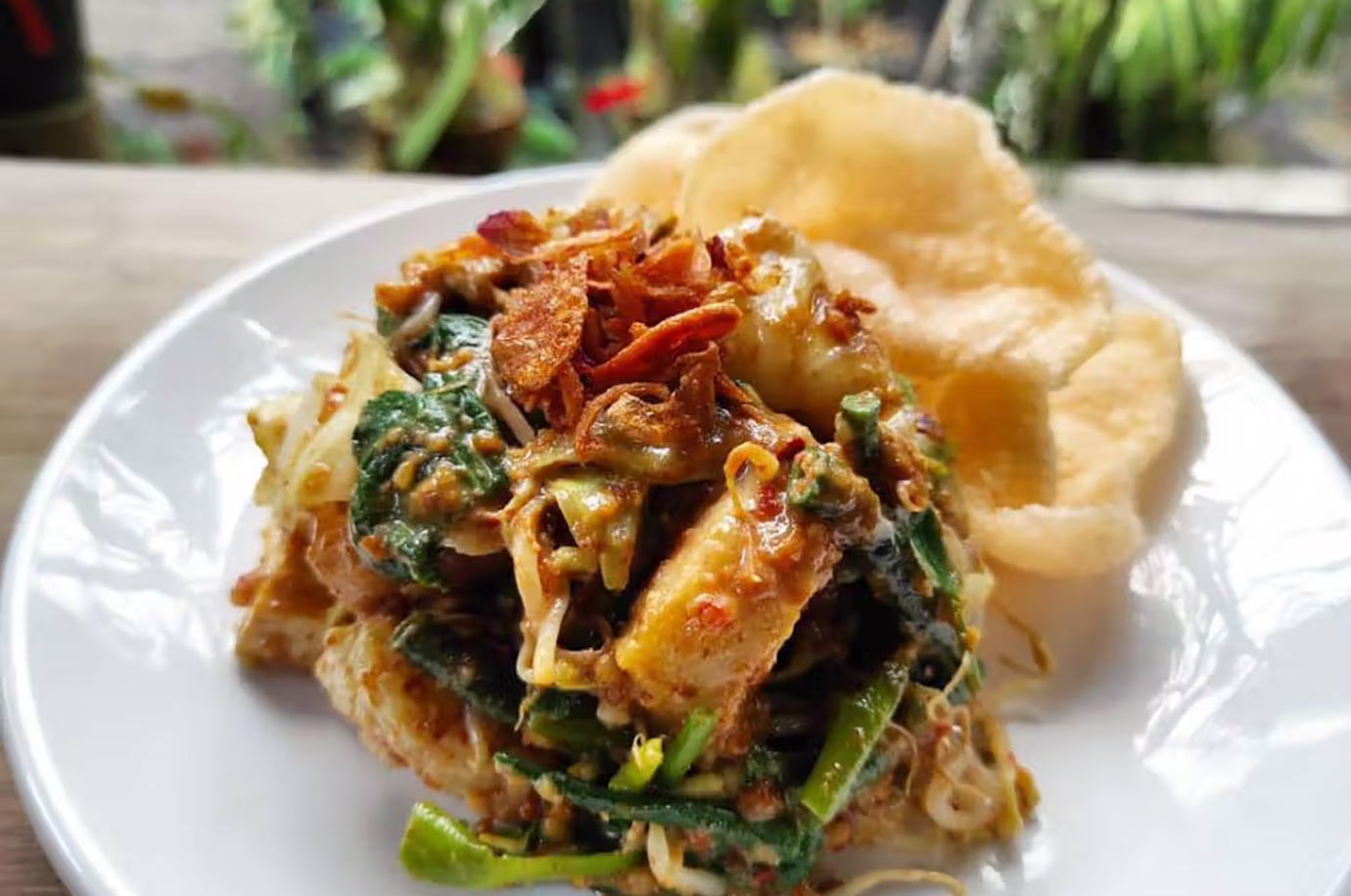 Bali Food Guide 2025: 20+ Must-Try Balinese Foods & Local Eats