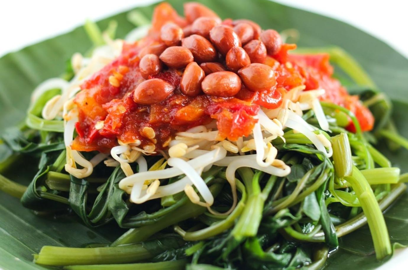 Bali Food Guide 2025: 20+ Must-Try Balinese Foods & Local Eats