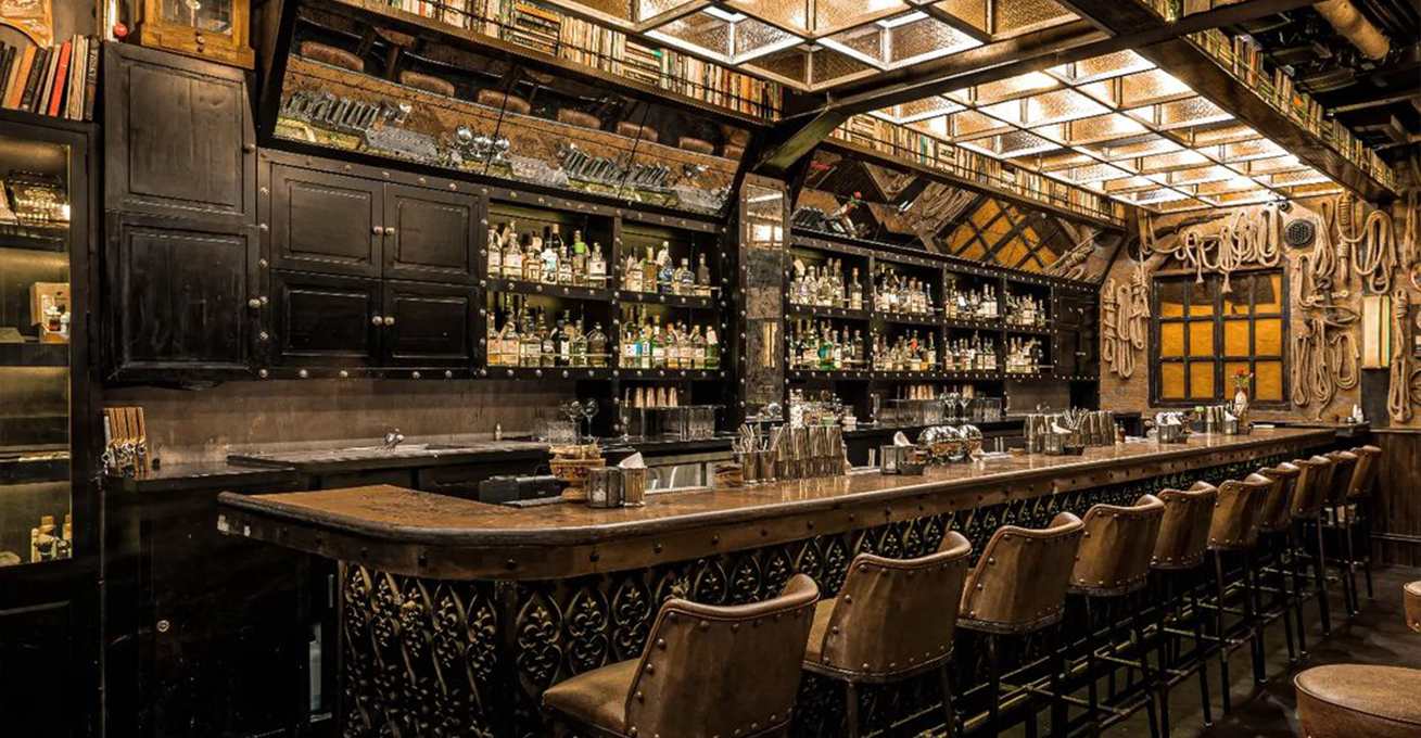 17 Best Bars in Bali in 2024 for Sunset Cocktails and Nightlife Fun