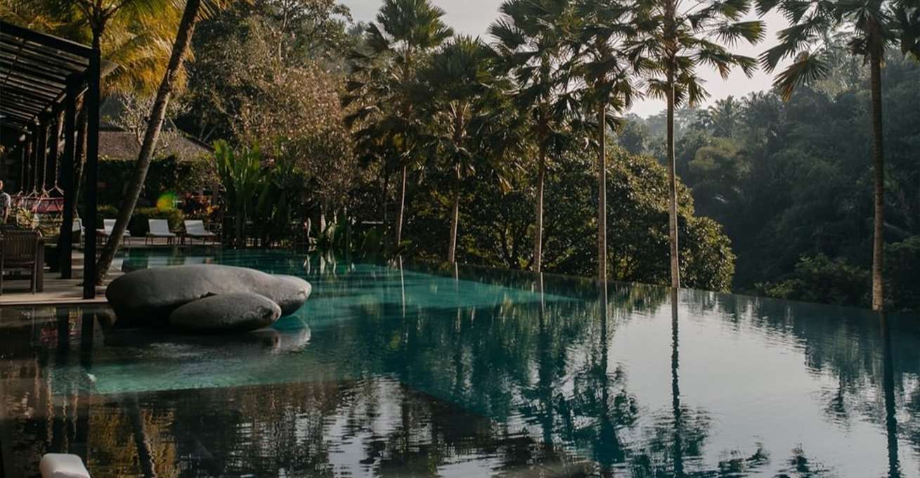 17 Best Bars in Bali in 2024 for Sunset Cocktails and Nightlife Fun