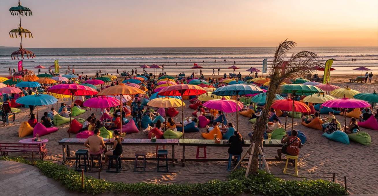 17 Best Bars in Bali in 2024 for Sunset Cocktails and Nightlife Fun