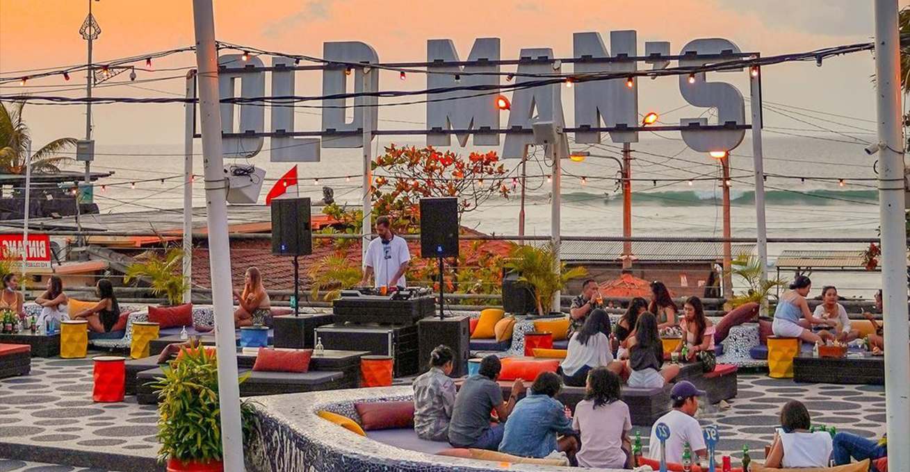 17 Best Bars in Bali in 2024 for Sunset Cocktails and Nightlife Fun