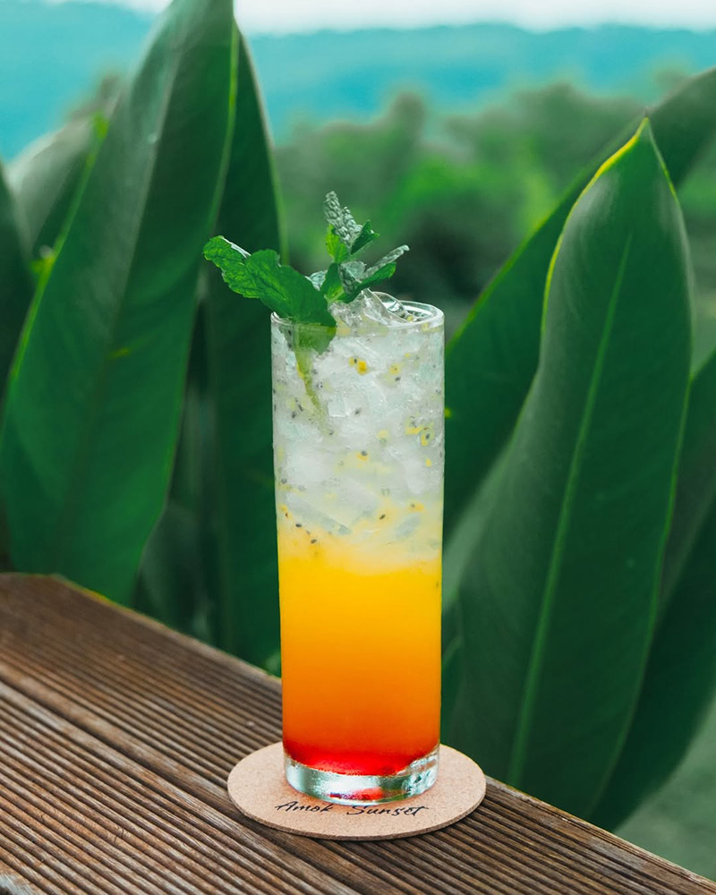 Top Bars in Nusa Penida 2025: Best Places for Cocktails, Views & Vibes