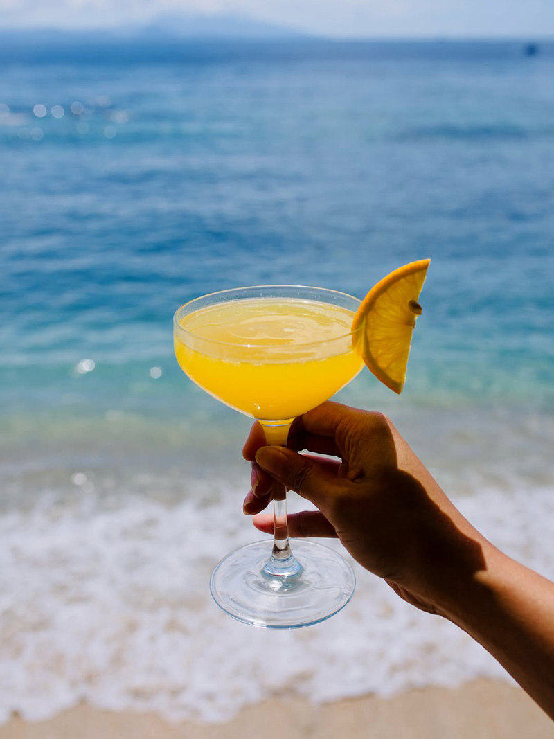 Top Bars in Nusa Penida 2025: Best Places for Cocktails, Views & Vibes