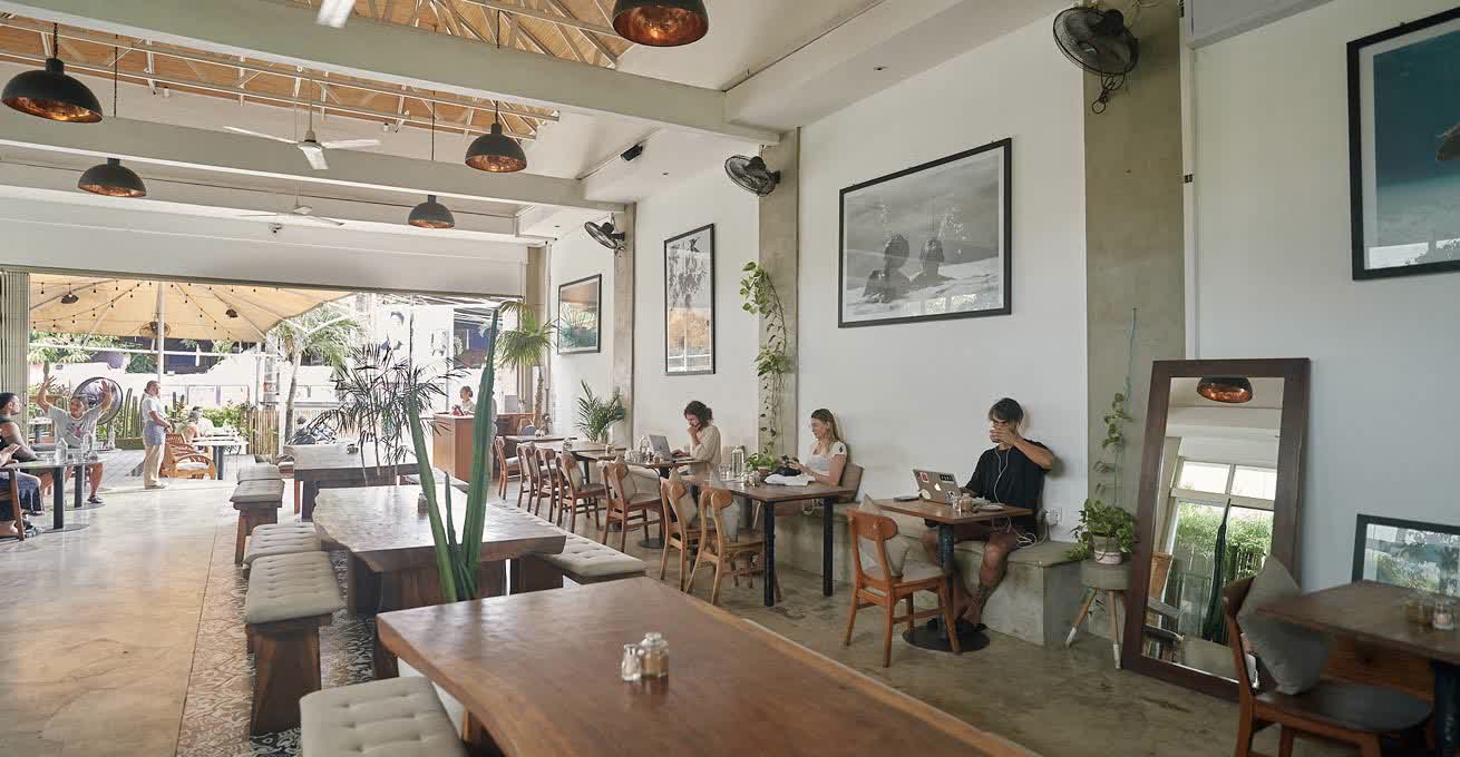 7 Best Restaurants in Uluwatu. Indulge in Culinary Excellence in 2024