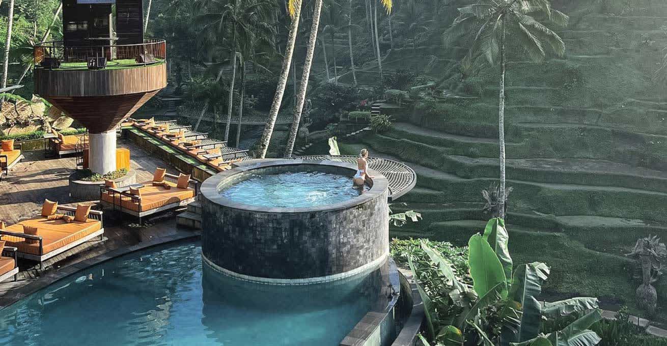 5 Best Pool Bars to Visit in Bali